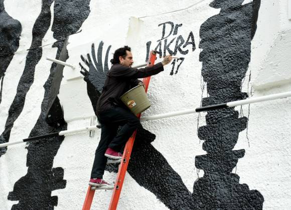 Inauguran macro mural de Dr Lakra en Nuevo León