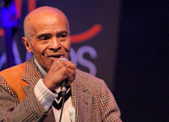 Fallece el cantante de jazz Jon Hendricks a los 96 años