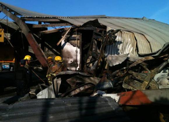 Explota pipa de gas en taller mecánico en Escobedo, N.L.