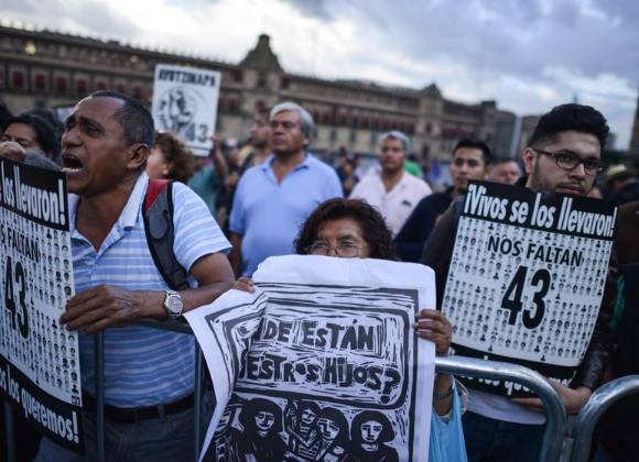 Inútil, segunda reunión de Peña con padres de los 43: ONG