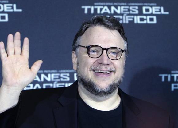 Del Toro anuncia serie y cómic de Titanes del Pacífico