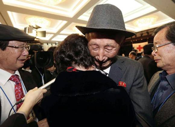 Coreas celebran segunda reunión de familias separadas