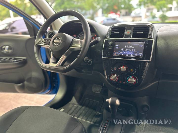 Nissan March 2025 en México: precios, versiones y equipamiento actualizado