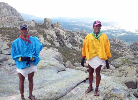 Rarámuri termina en séptimo lugar carrera de Marsella