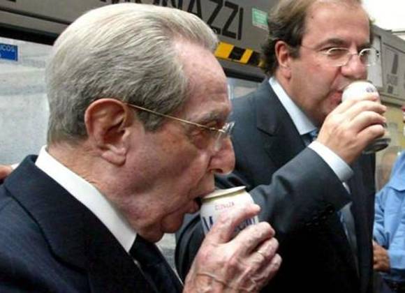 ¡Salud! Dueño de Corona hizo millonario a todo un pueblo español