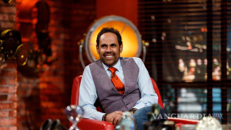 Israel Jaitovich se burla de las narcoseries