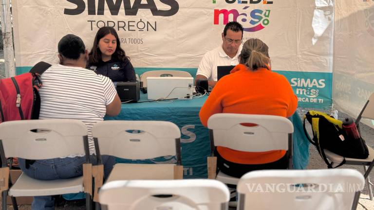Simas Torreón lleva servicios a las colonias San Joaquín y Lázaro Cárdenas