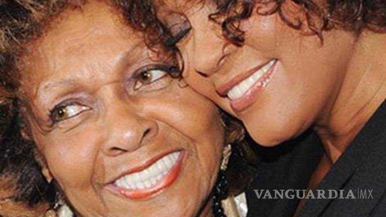 Madre de Whitney Houston lanza primer disco en 10 años