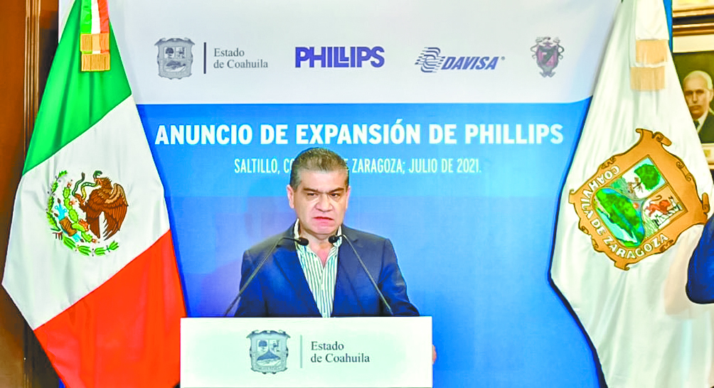 Phillips invertirá otros 20 mdd en Arteaga y generará 300 nuevos empleos