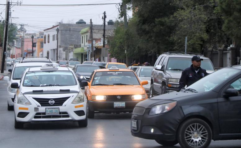 ¡Toma tus precauciones! Se agrava tráfico vehicular en Centro Histórico ...