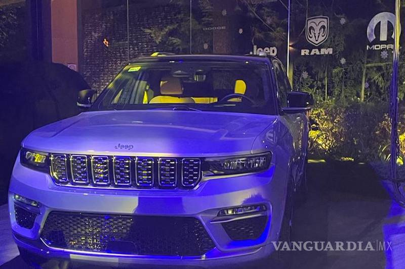 Stellantis presenta 19 modelos de vehículos; lanza su primer auto ...