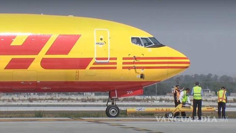 DHL cumple y lleva el primer avión de carga al AIFA