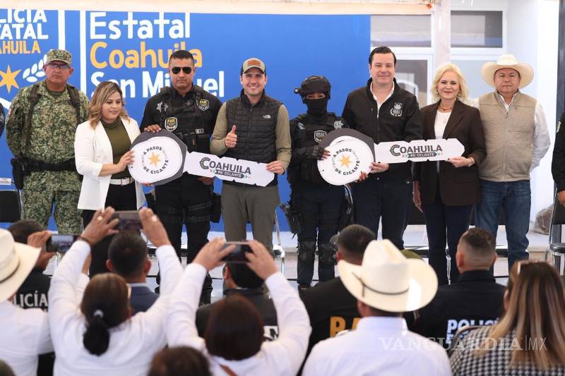 Coahuila: Entrega Manolo Jiménez 3 nuevos cuarteles para fortalecer ...