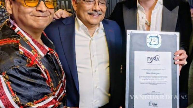 Nuevo León: Recibe Mike Rodríguez reconocimiento FAMA por sus 32 años ...