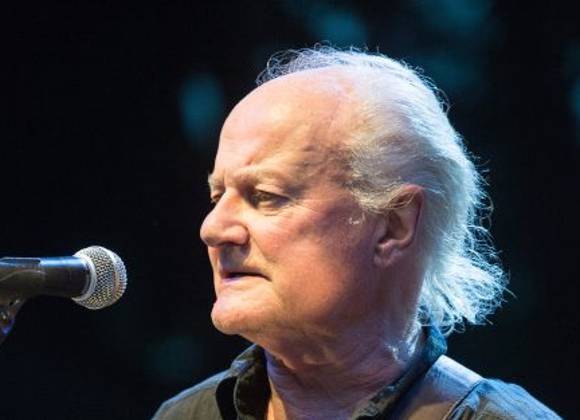 Muere el músico británico Jim Rodford a los 76 años