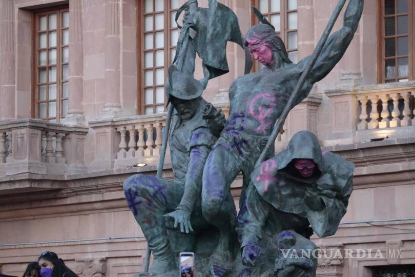 ¿Por qué se rayan los monumentos durante la manifestación del 8M ...