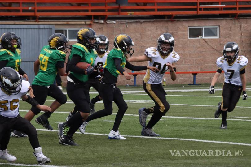 Trepidante juego en AFAIS: Águilas de Saltillo chocan con Club Lobos