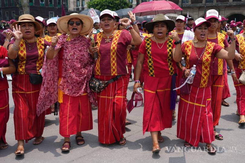 Así es como Claudia Sheinbaum alcanzó la presidencia tras una larga marcha de las mexicanas al poder