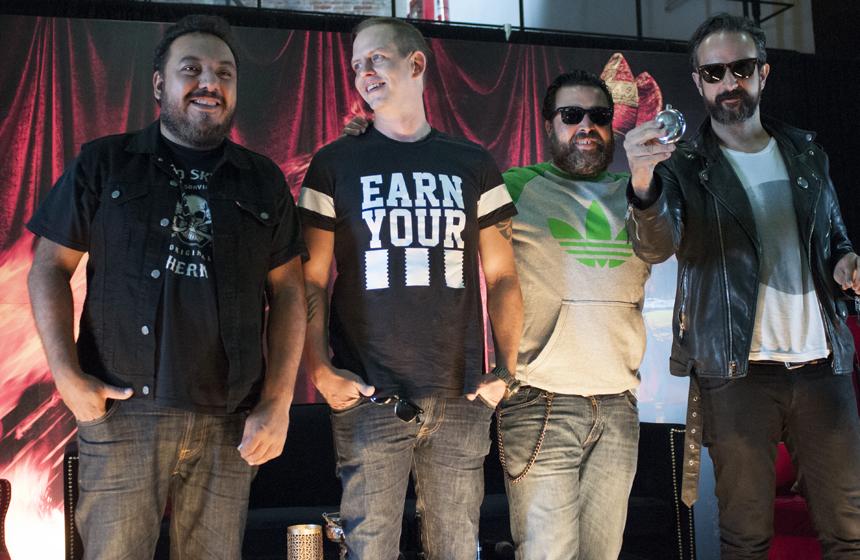 Molotov "toma las riendas" con su "Agua maldita"