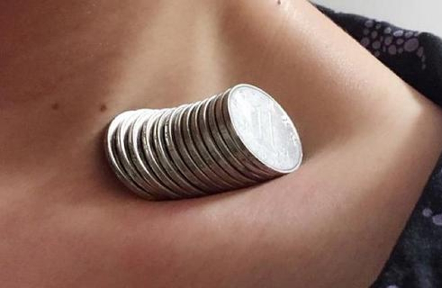 El 'collarbone challenge' te dice si eres o no delgada