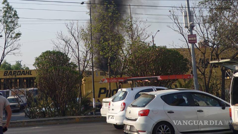 Helicóptero cayó en Coyoacán, en CDMX, reportan 3 muertos