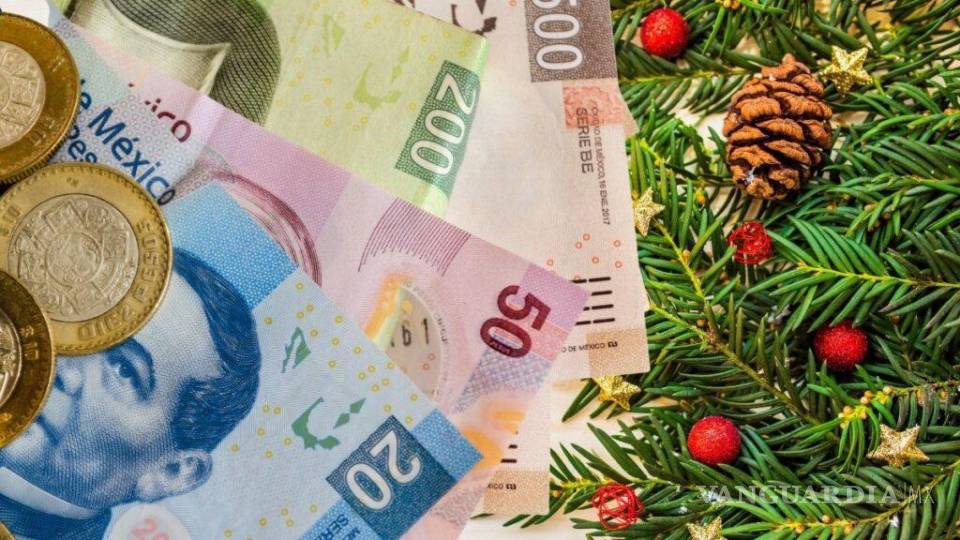 Mexicanos usan su aguinaldo en ahorro y pagos