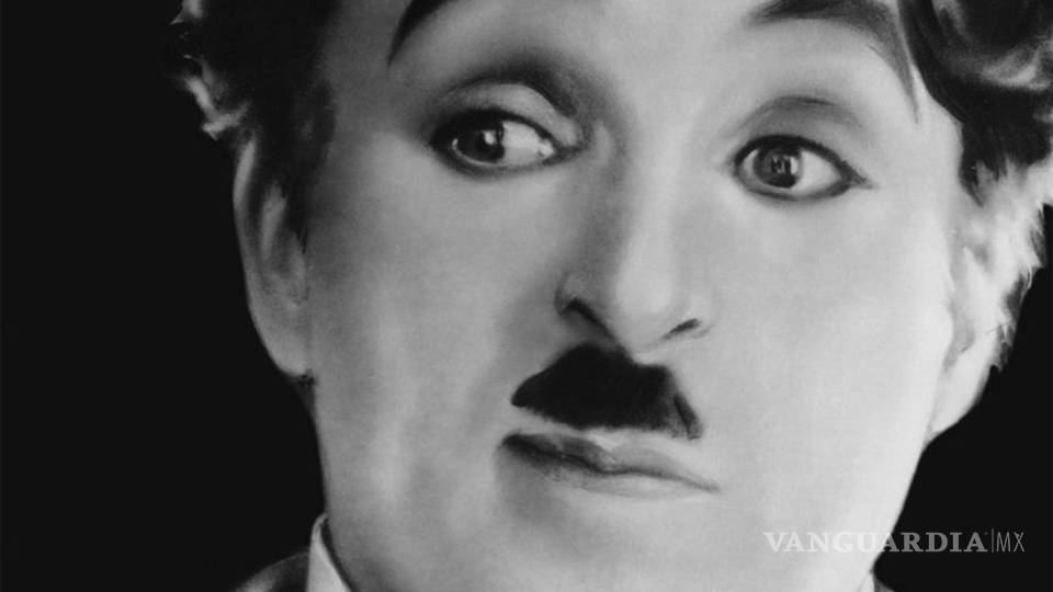 El icónico Charlot de Charles Chaplin es un personaje centenario