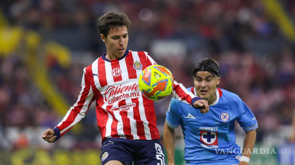 ¡Mexicano a Europa! Mateo Chávez deja a las Chivas y jugará con el AZ ...