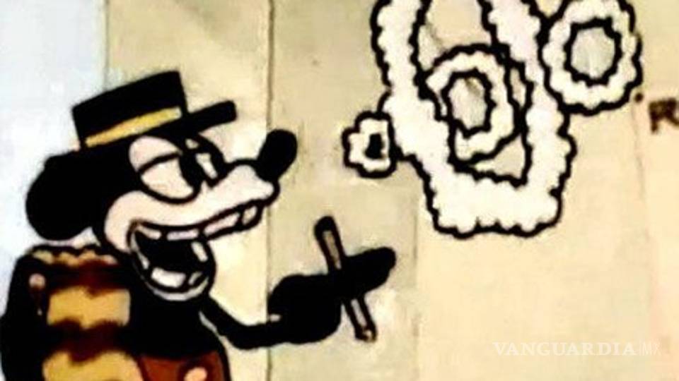 Mickey Mouse cumple 83 años; en sus inicios tomaba cerveza y fumaba (Video)