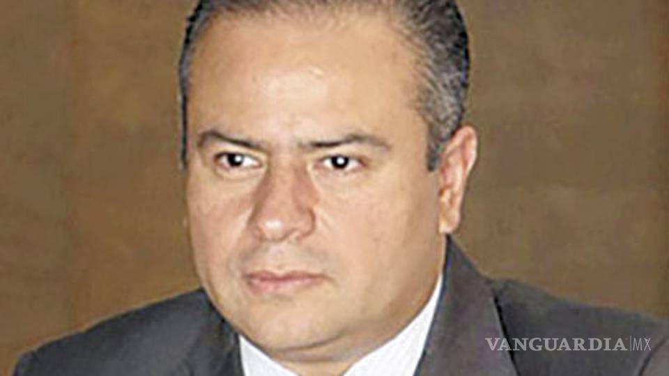 Cesan a vocero del INE por acoso