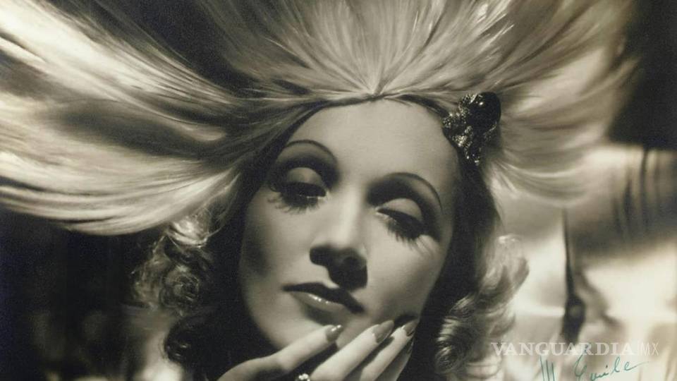 Marlene Dietrich, actriz, cantante, icono de moda y pionera de la ...