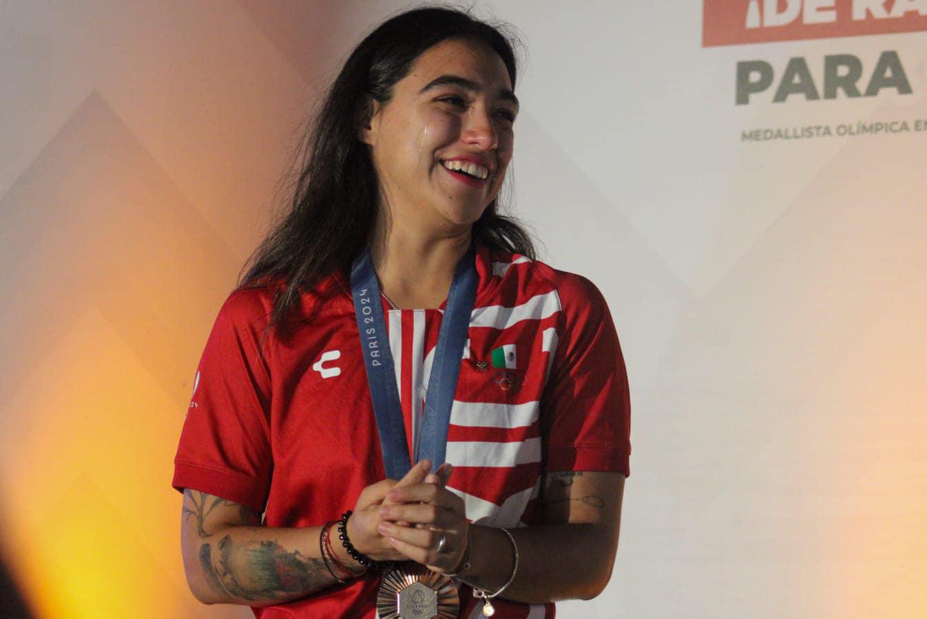 Ana Paula Vázquez Flores: un homenaje a la fortaleza y el amor de Ramos ...