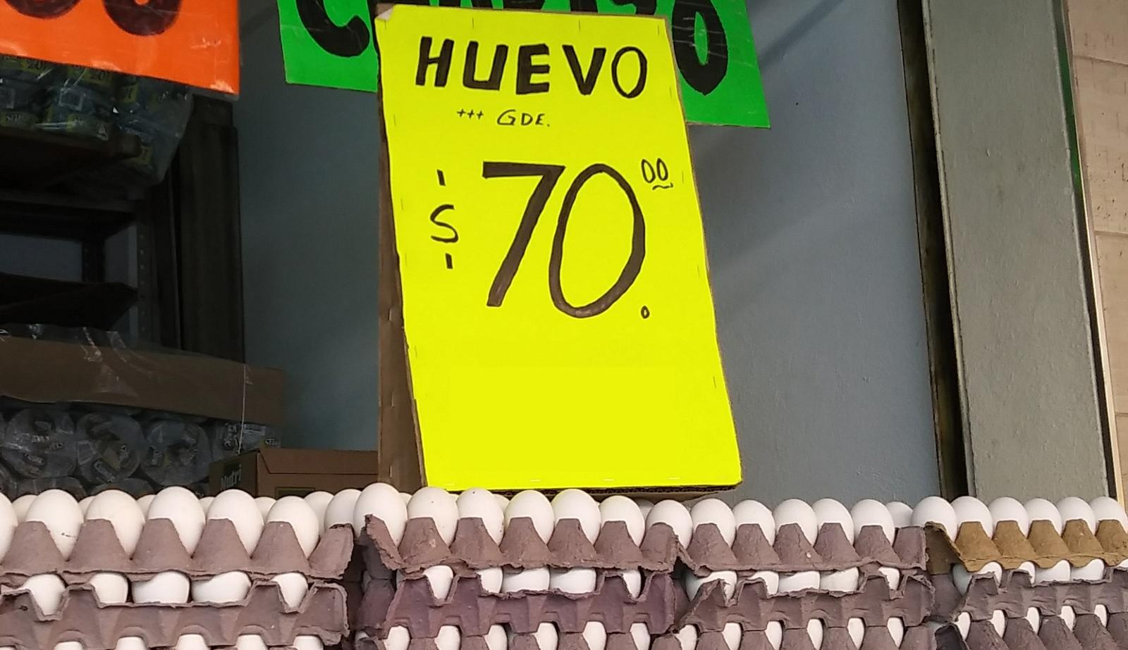 Huevo por las nubes... alcanza hasta 70 pesos por kilo en tienditas y ...