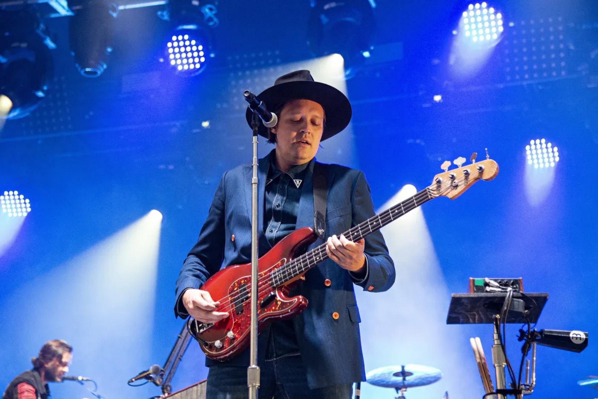 Win Butler, fundador de la banda Arcade Fire, es acusado por cuatro ...